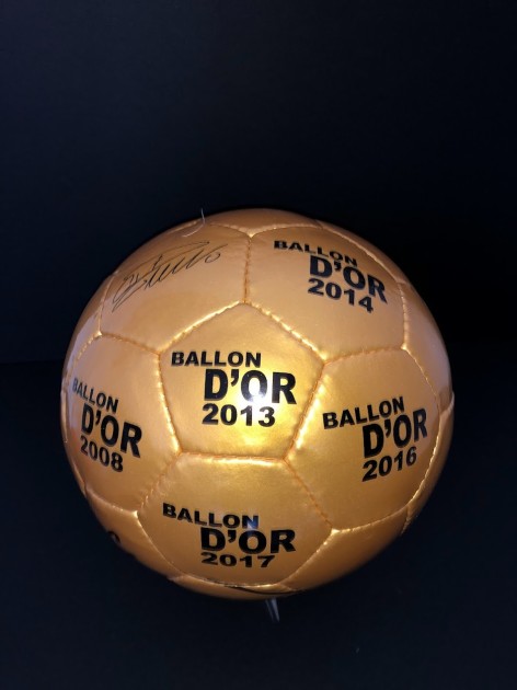 CR7 Museum Ball - Signed by Cristiano Ronaldo - CharityStars