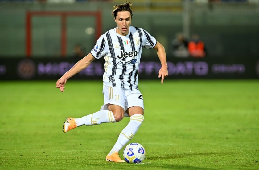 Chiesa's Worn and Signed Shirt, Crotone-Juventus 2020 - CharityStars