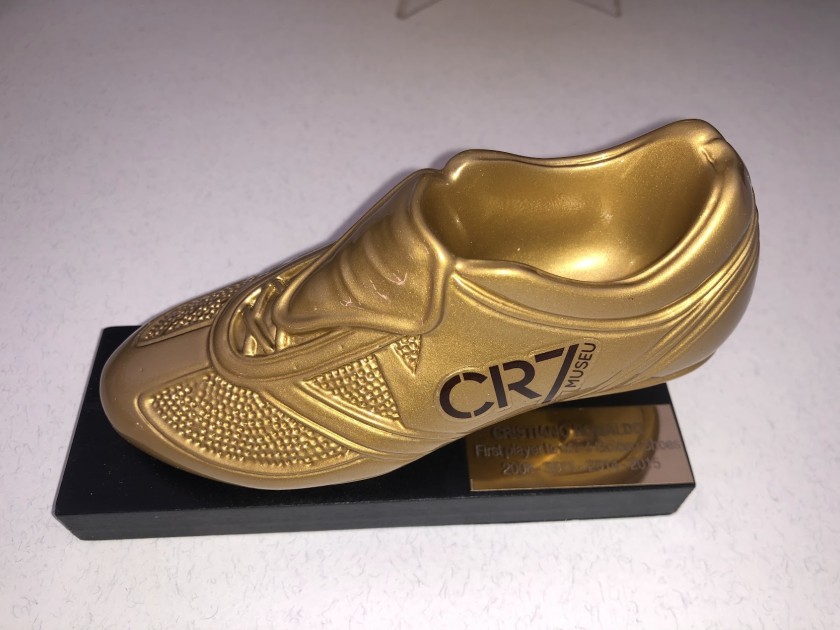 CR7 Museum Ball and Shoe - Signed by Cristiano Ronaldo - CharityStars