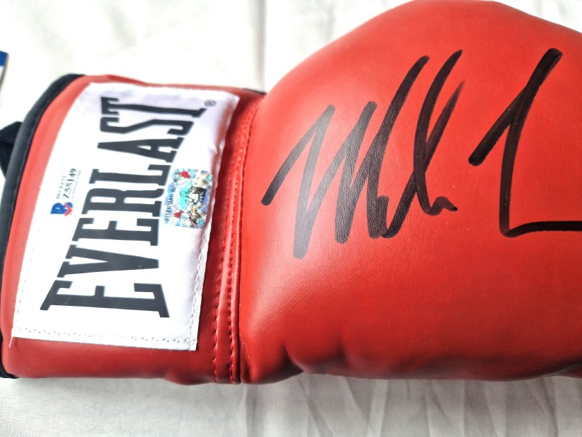 Guantone Everlast Autografato da Mike Tyson - CharityStars
