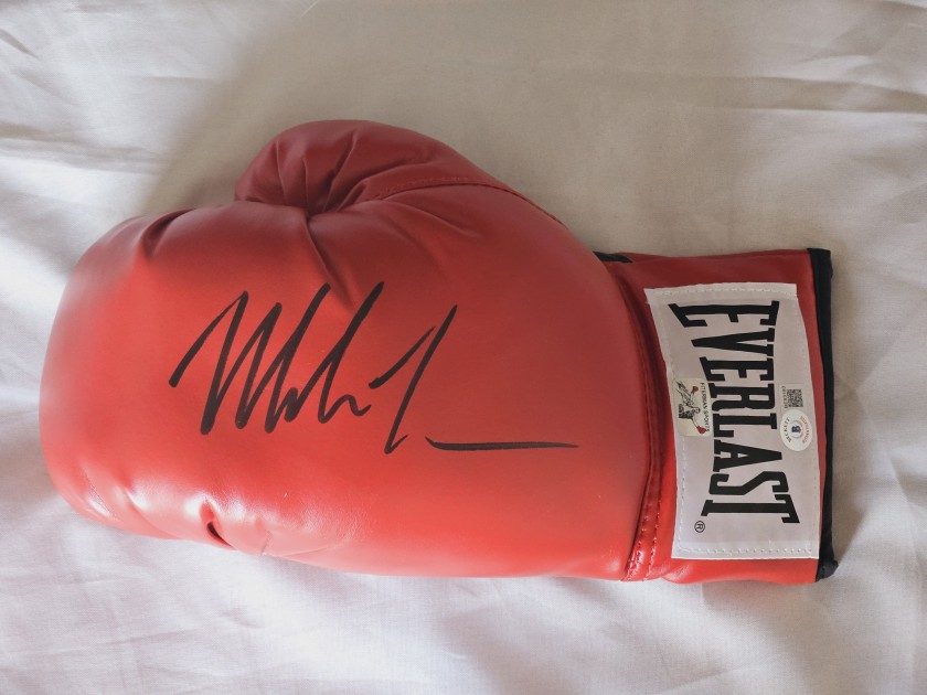 Guantone Everlast Autografato da Mike Tyson - CharityStars