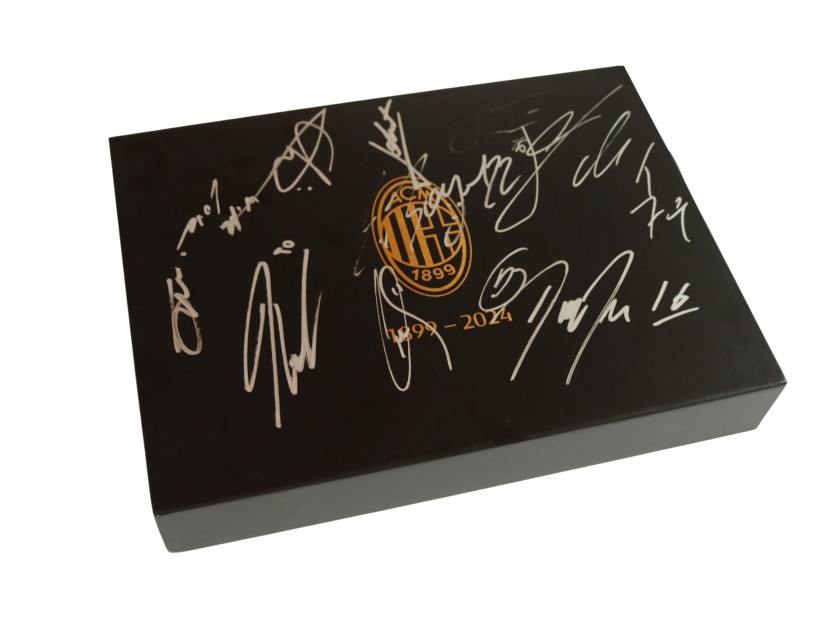 R - Milan Multimedia Signed Box Set 125th Anniversary - CharityStars