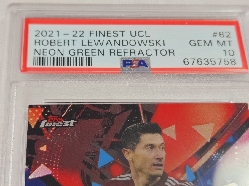 Robert Lewandowski Topps Finest UCL 2021/22 Card - CharityStars