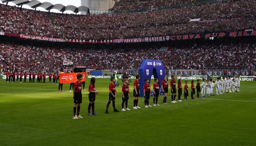 Mascot Experience at the AC Milan-Sassuolo Match - CharityStars
