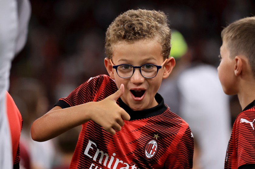 Mascot Experience at the AC Milan-Atalanta Match - CharityStars
