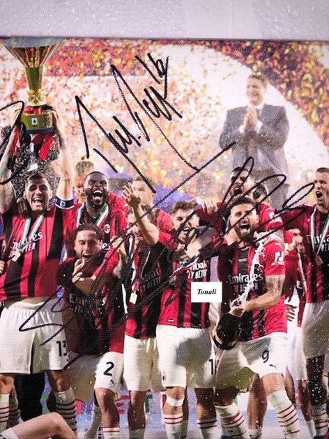 AC Milan Canvas, 2021/22 - Signed by the Players - CharityStars