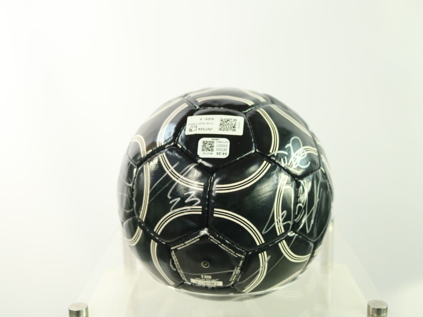 Official Juventus Ball, 2025/26 - Signed by the players - CharityStars