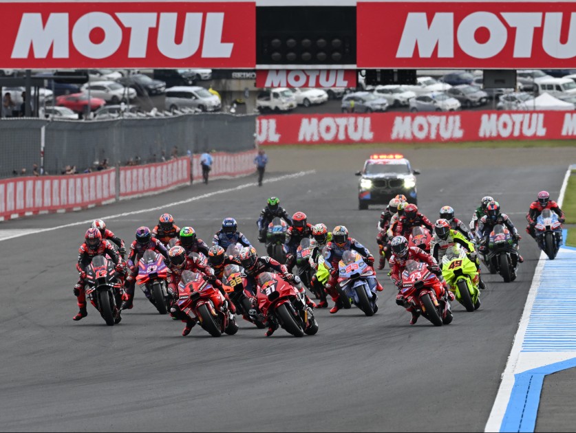 Esperienza VIP al GP di Valencia 2025 con Motul - CharityStars