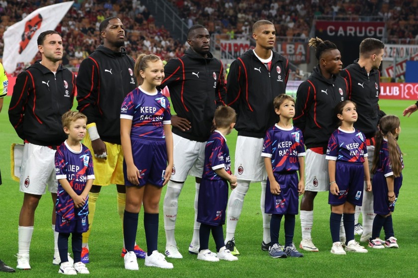 Mascot Experience at the AC Milan-Hellas Verona Match - Serie A ...