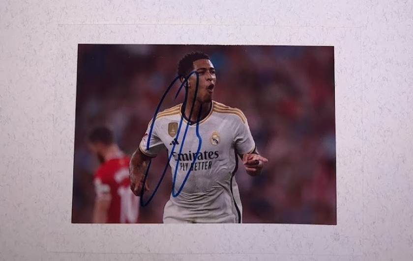 Photograph Signed by Jude Bellingham - CharityStars
