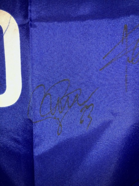 Bandiera ufficiale Scudetto Inter - Autografata dalla rosa - CharityStars