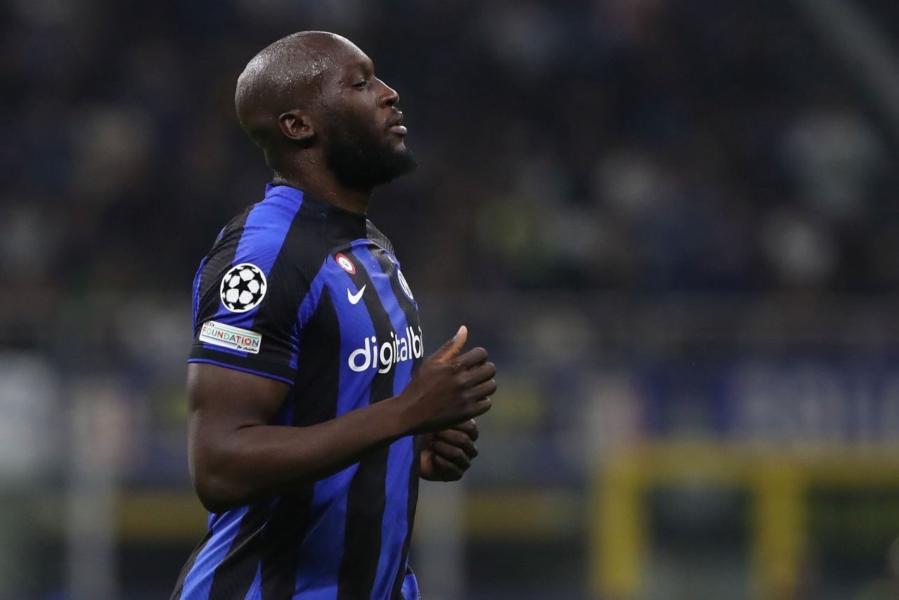 Lukaku Official Inter Signed Shirt, 2022/23 - CharityStars