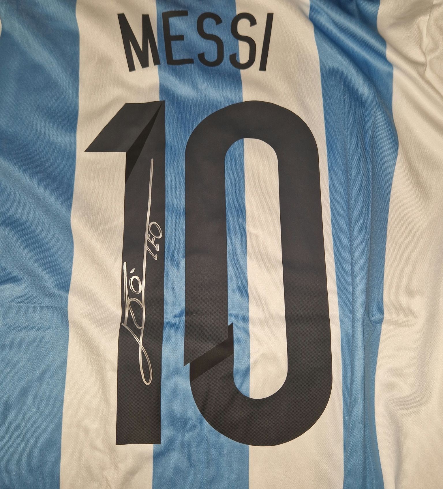 Messi's Argentina Signed and Framed Shirt - CharityStars