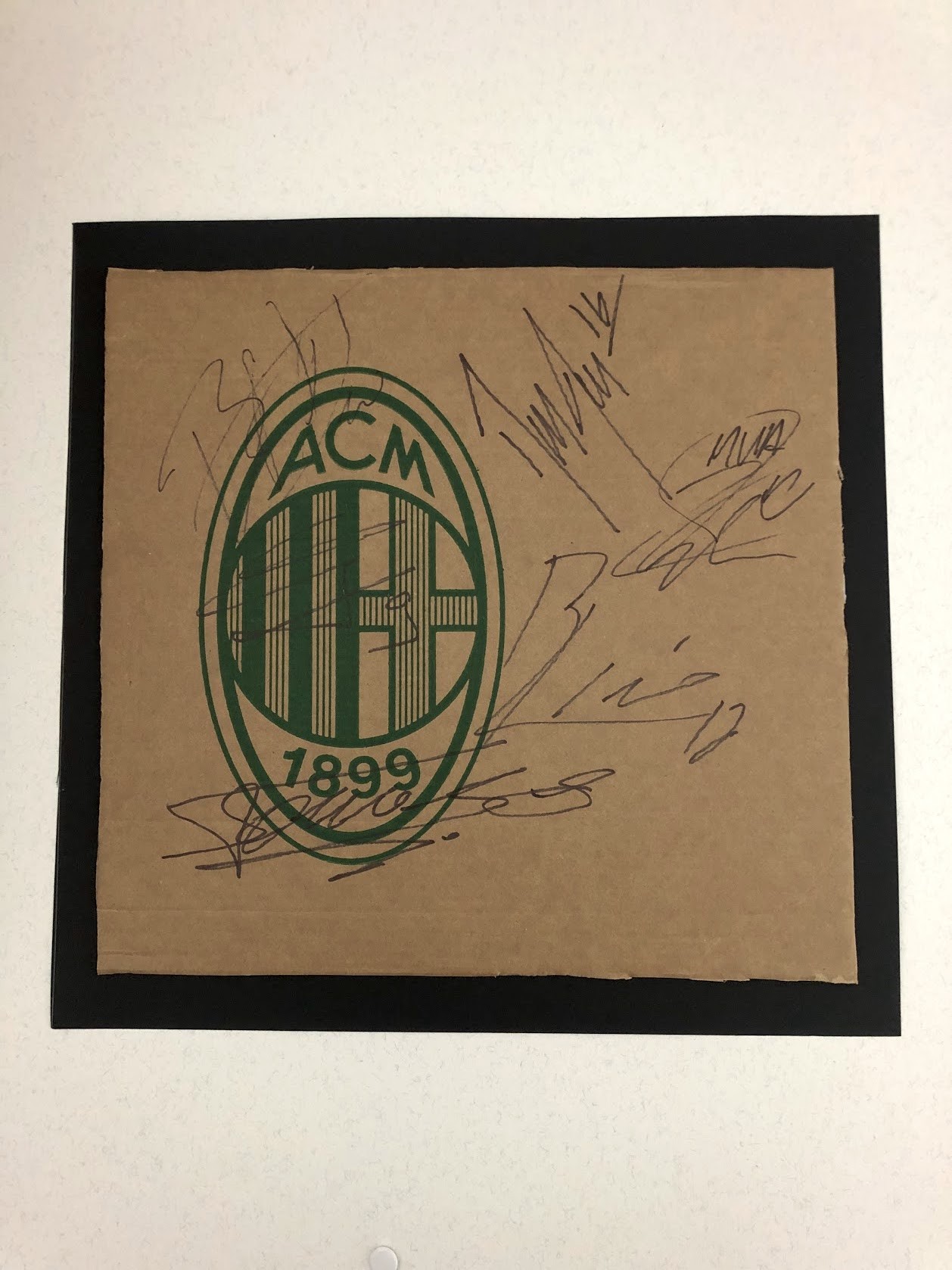 AC Milan Picture Signed by the Players - CharityStars