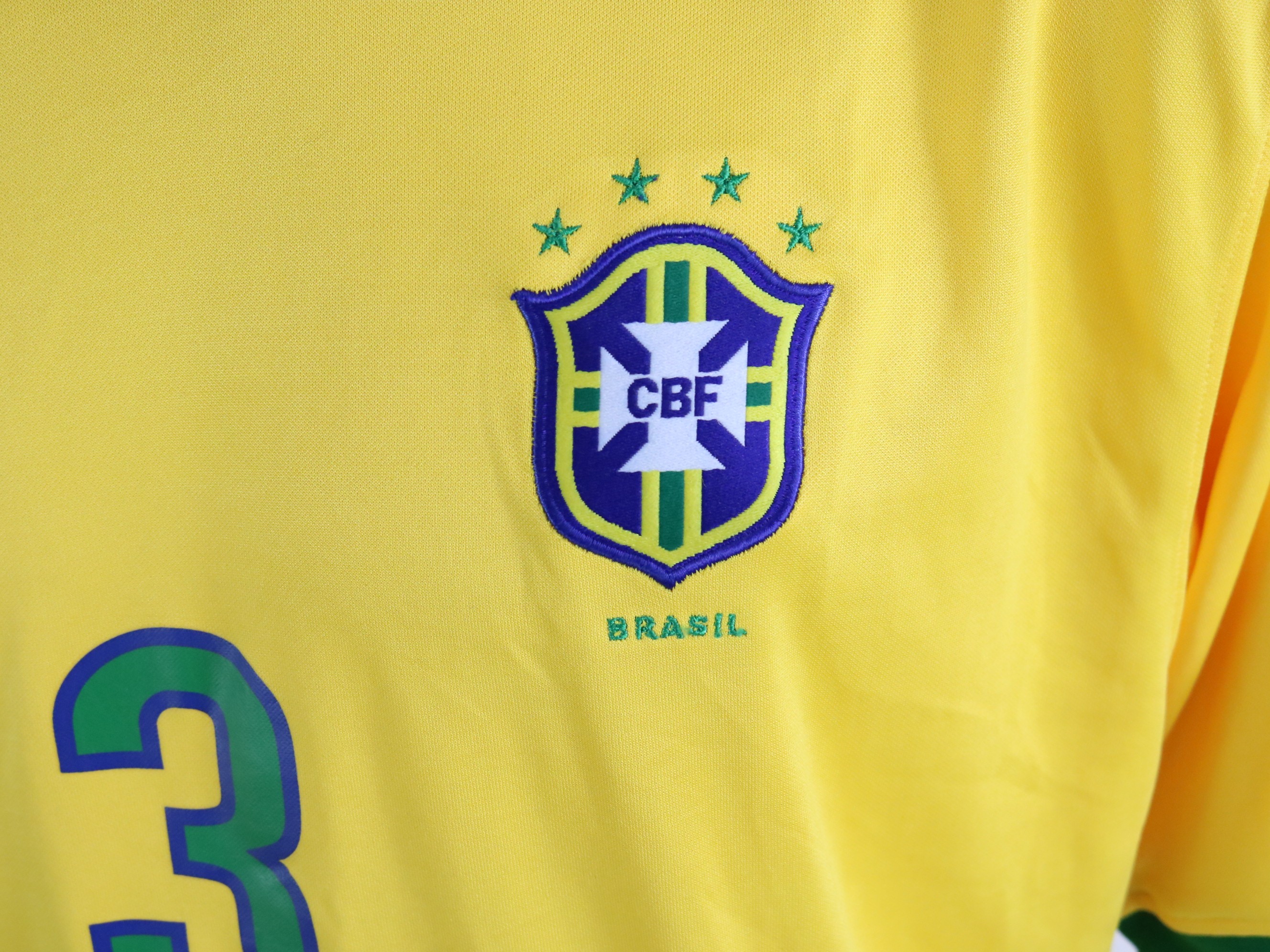 Zago's Worn Shirt, Brazil vs Argentina 1999 - Signed with Dedication ...