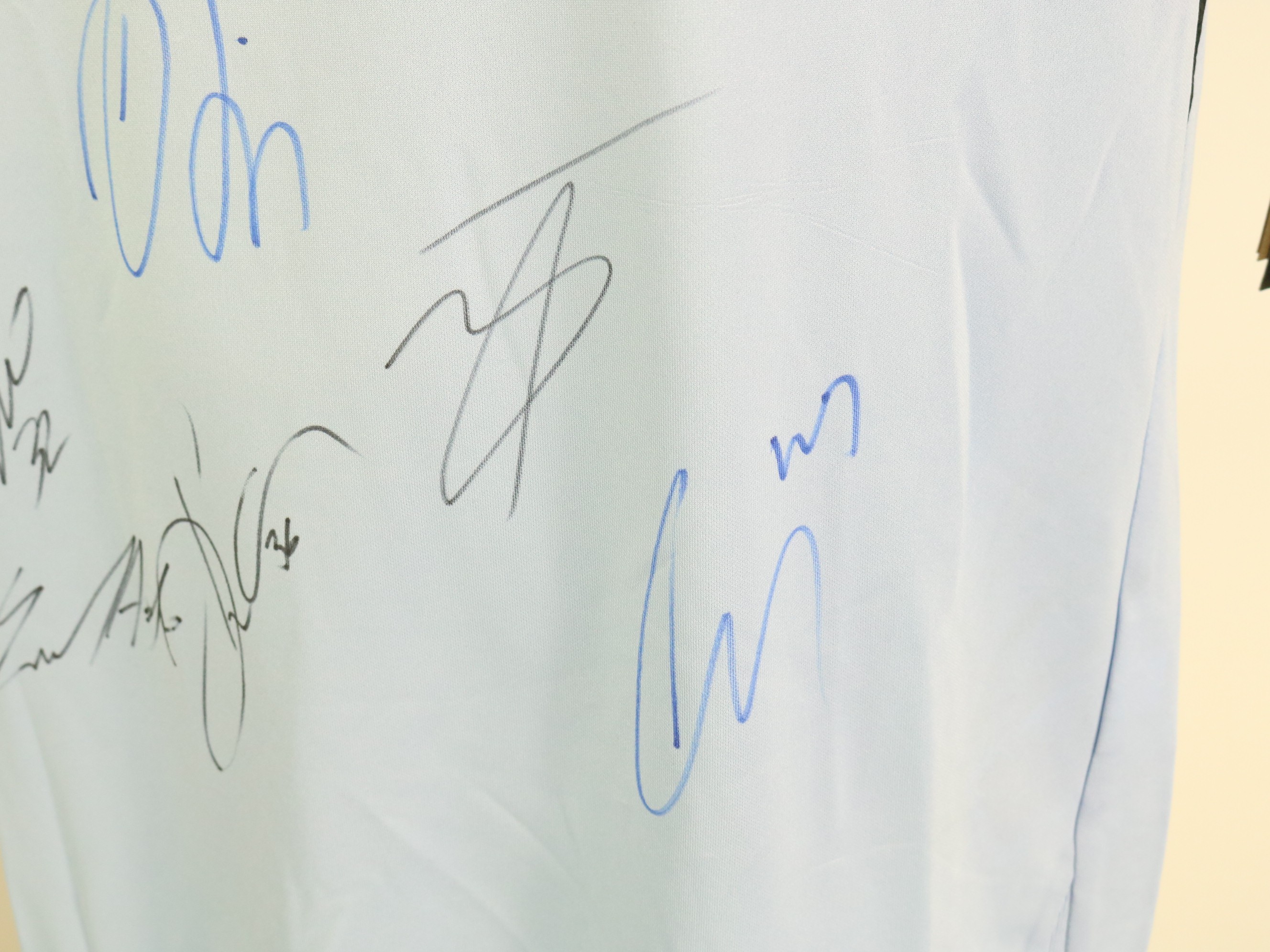 Inter FC Training Shirt, 2023/24 - Signed by the Team - CharityStars