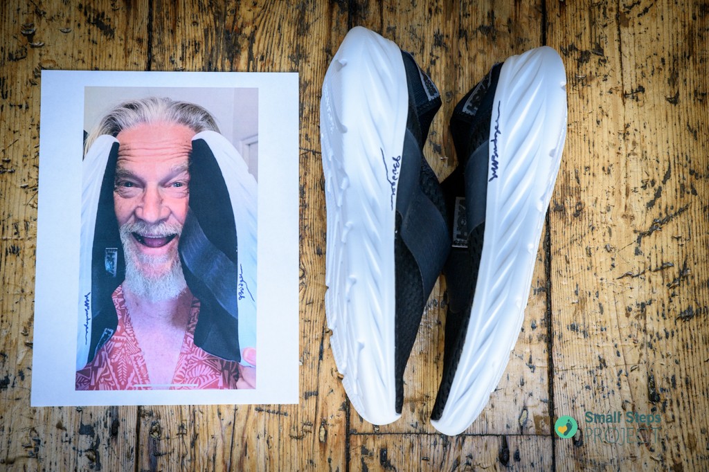 Jeff Bridges' Signed Shoes - CharityStars