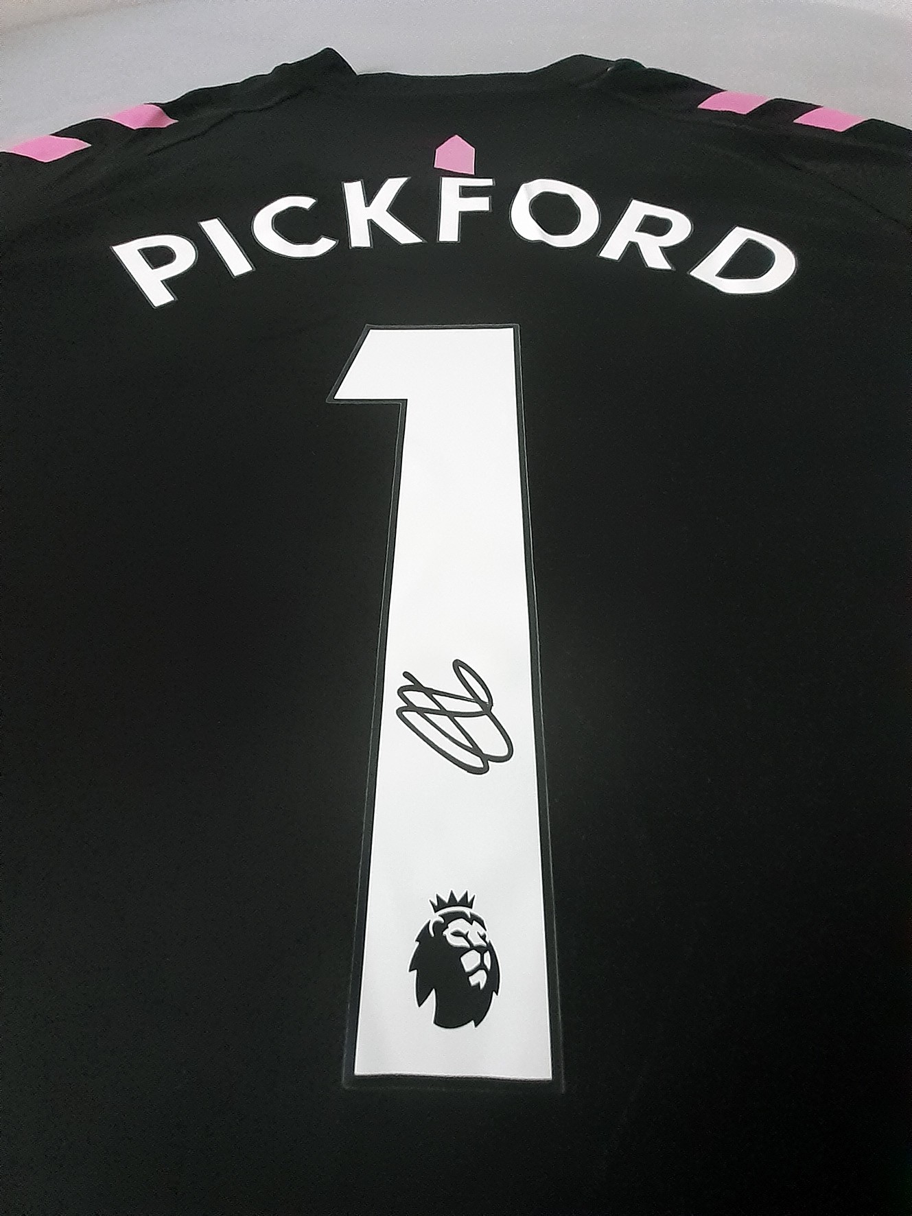 Jordan Pickford's Everton Signed and Framed Shirt - CharityStars