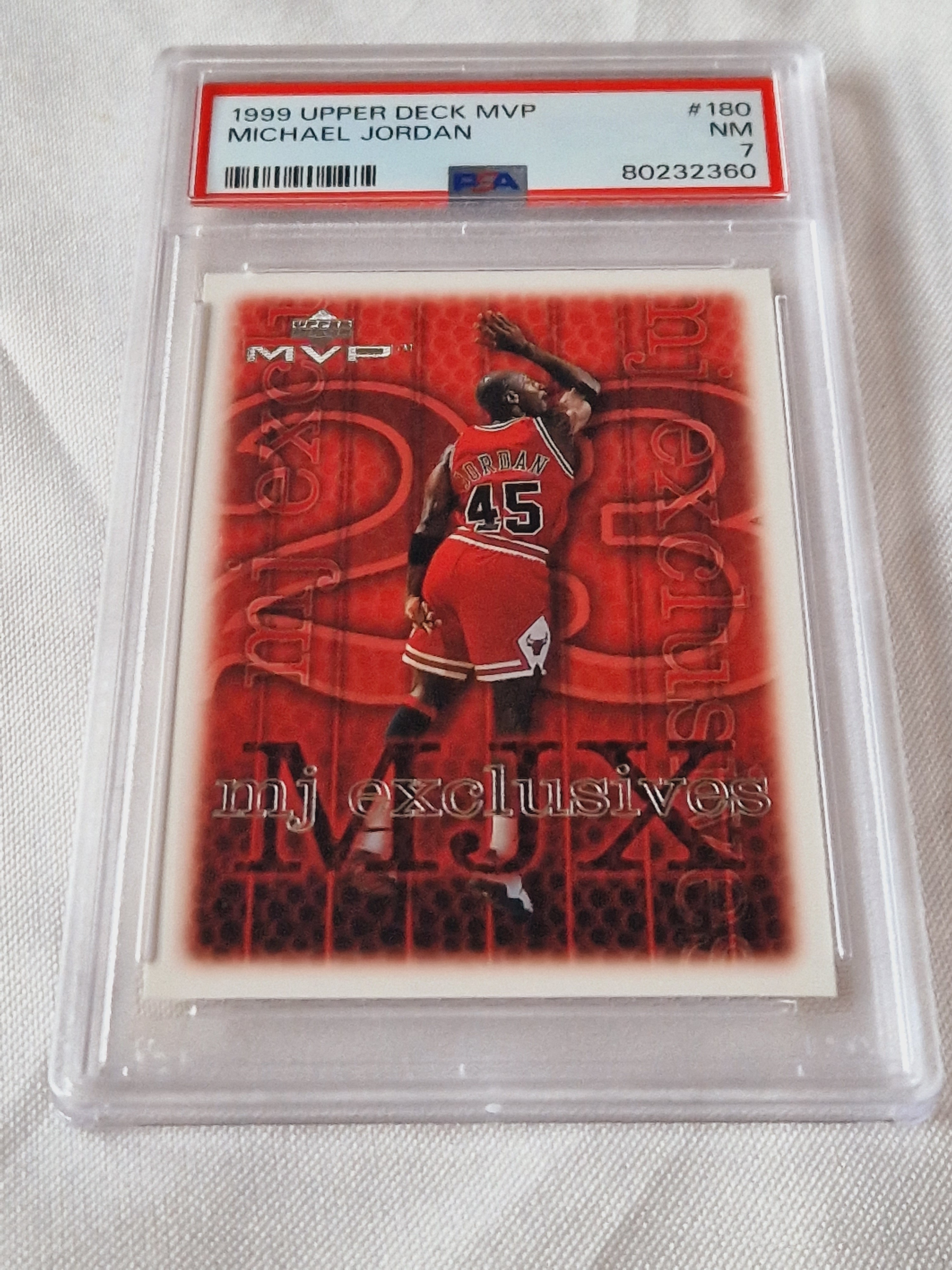 Card Michael Jordan MVP Upper Deck 1999 - #180 - CharityStars