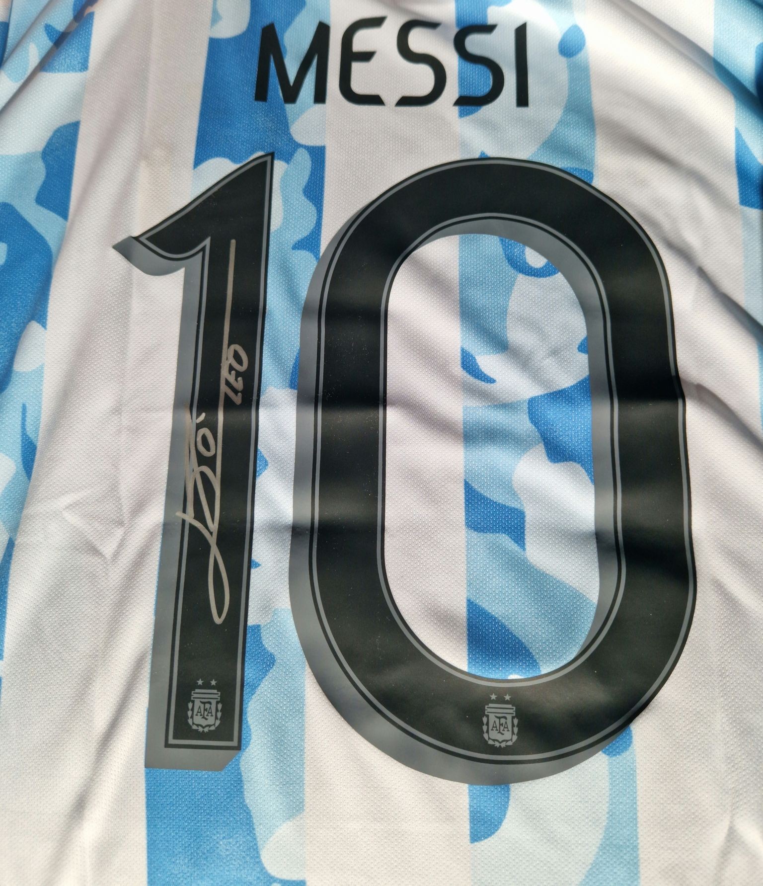 Messi's Argentina Signed and Framed Shirt - CharityStars