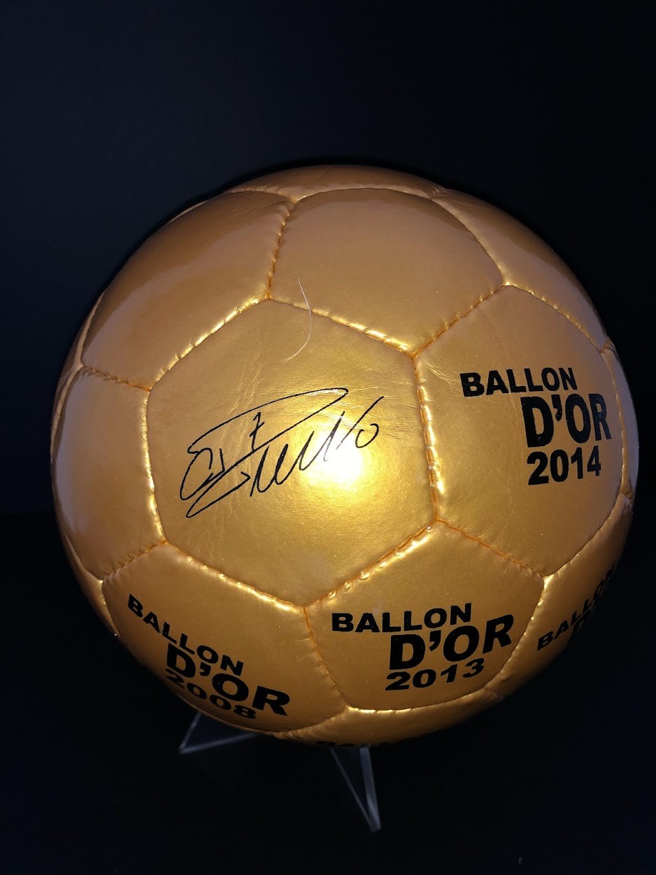 CR7 Museum Ball - Signed by Cristiano Ronaldo - CharityStars