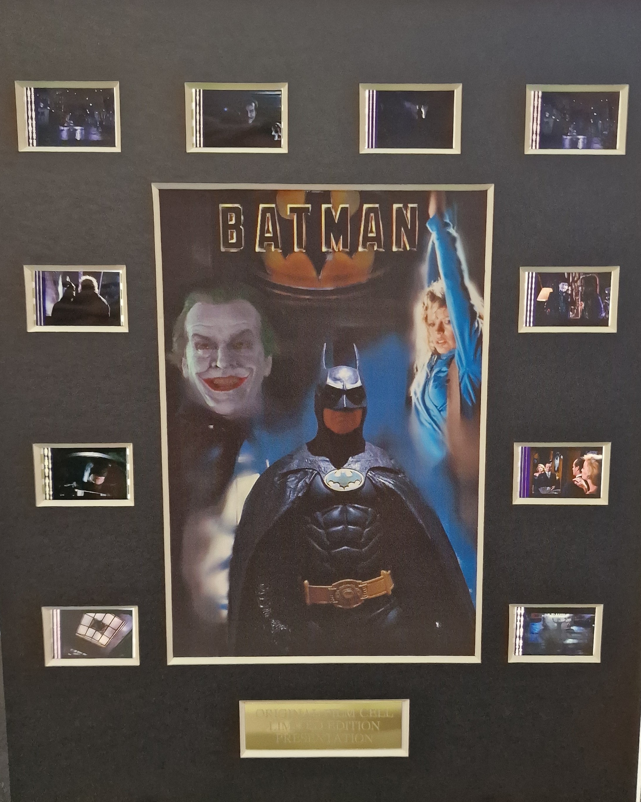 Maxi Card with original fragments from the Batman film - CharityStars