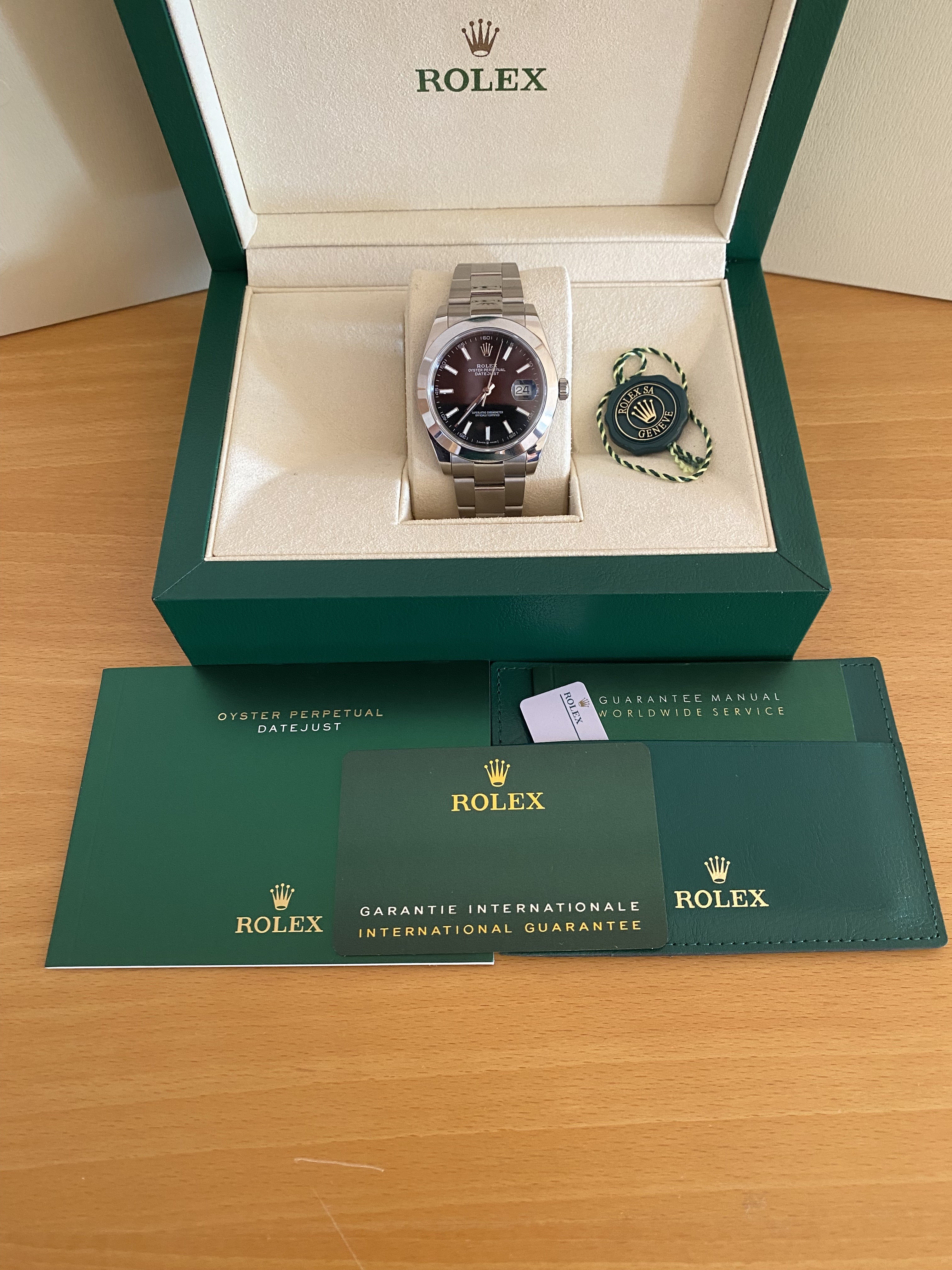 Rolex Oyster Perpetual Datejust 41 - CharityStars