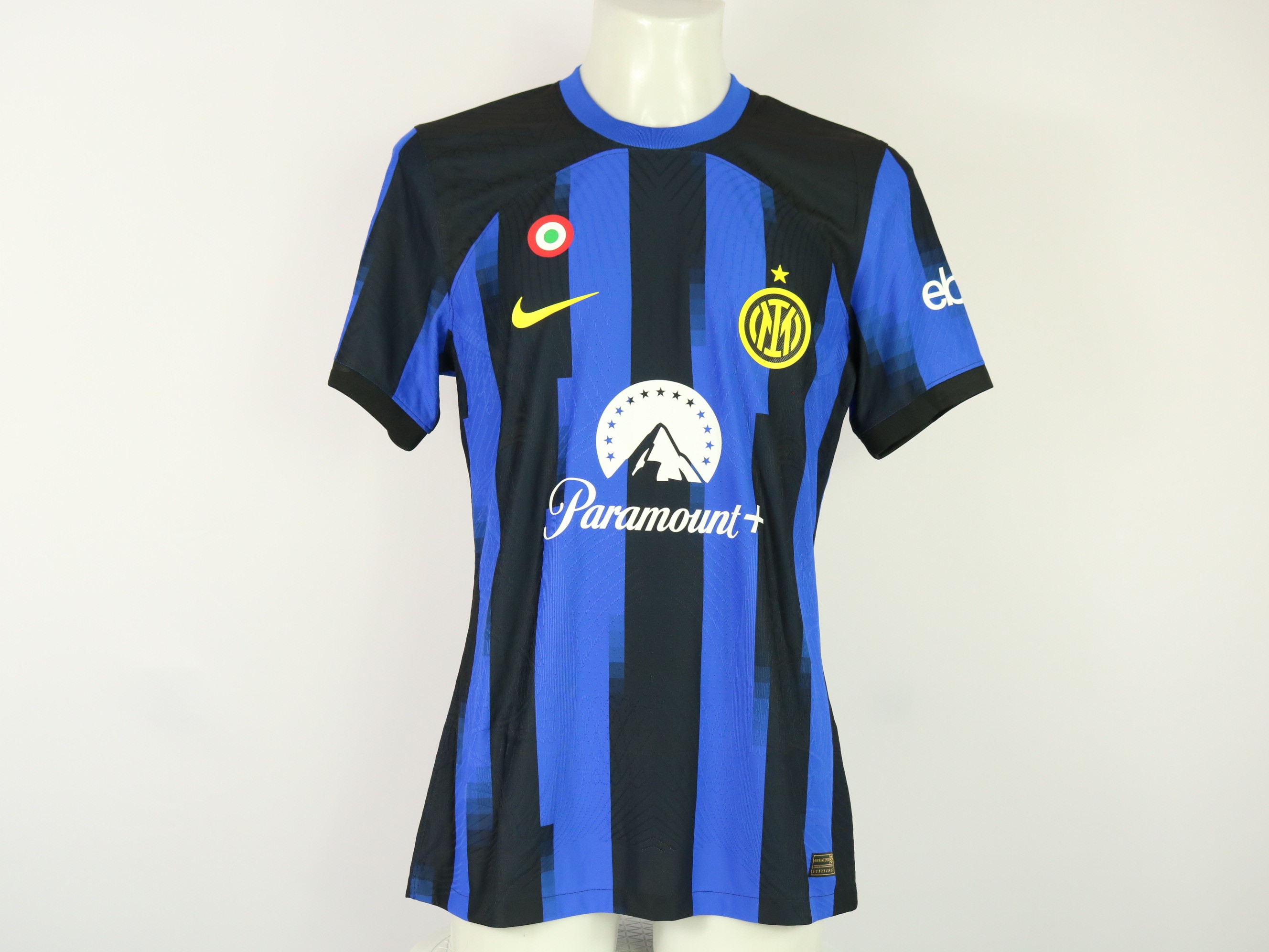 Lautaro prepared Inter Shirt 2023/24 - Signed - CharityStars