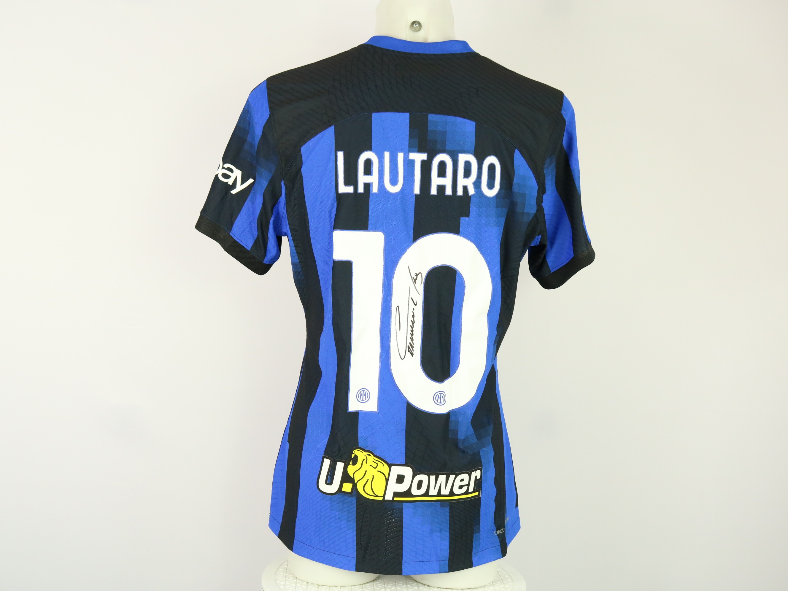 Lautaro prepared Inter Shirt 2023/24 - Signed - CharityStars