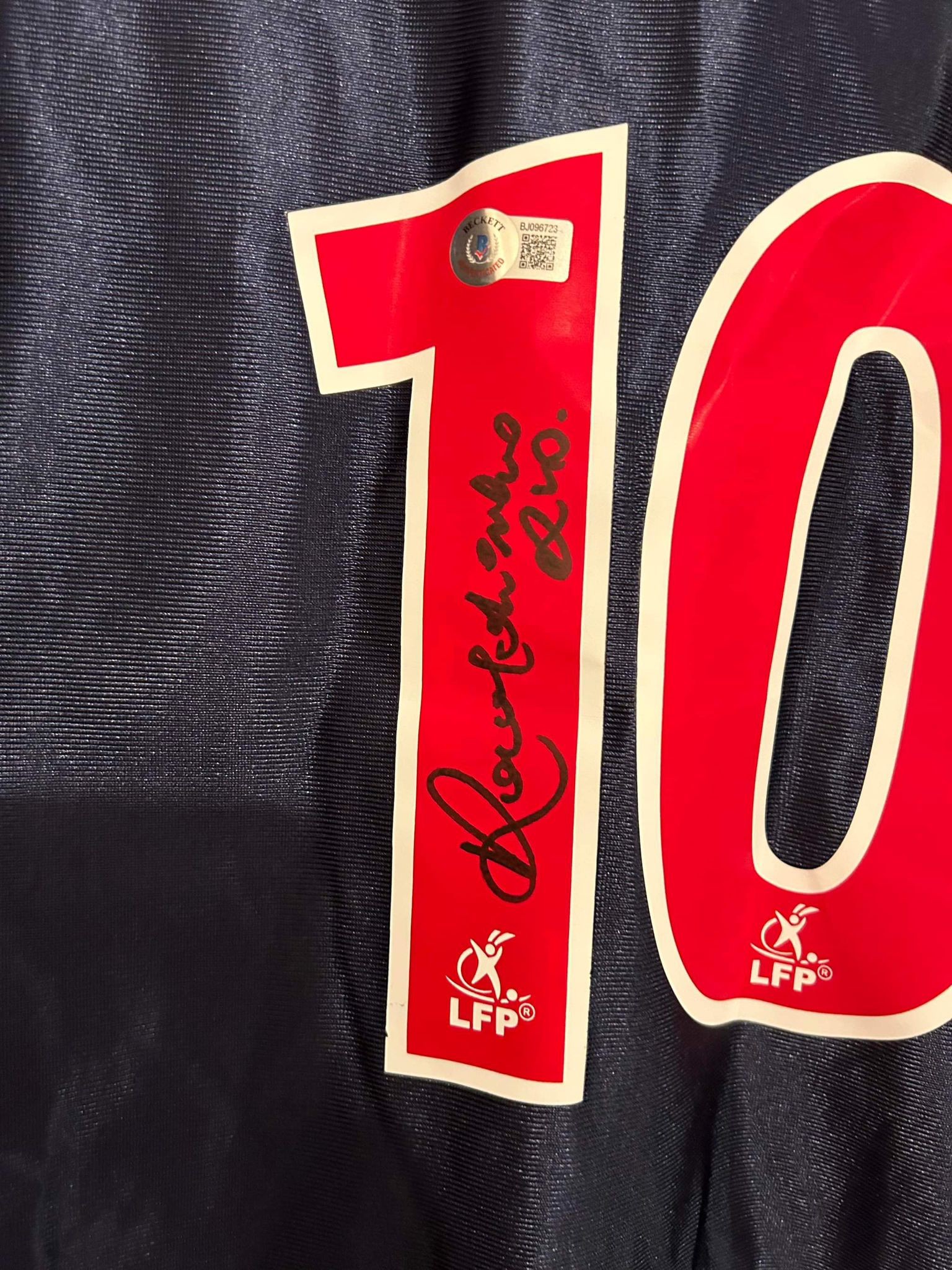 Maglia ufficiale Ronaldinho PSG, 2001/02 - Autografata - CharityStars