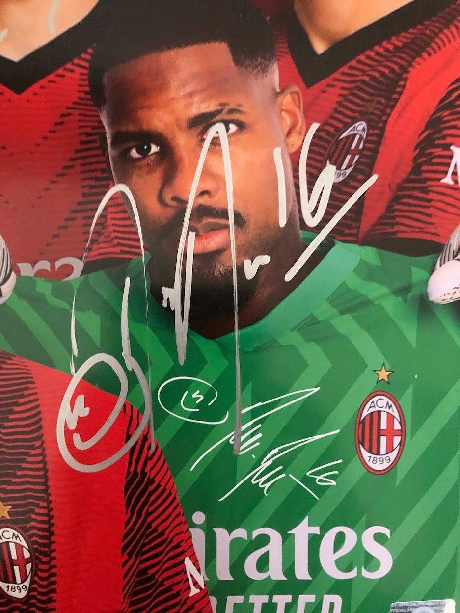 AC Milan Official Calendar 2024 - Signed by the players - CharityStars