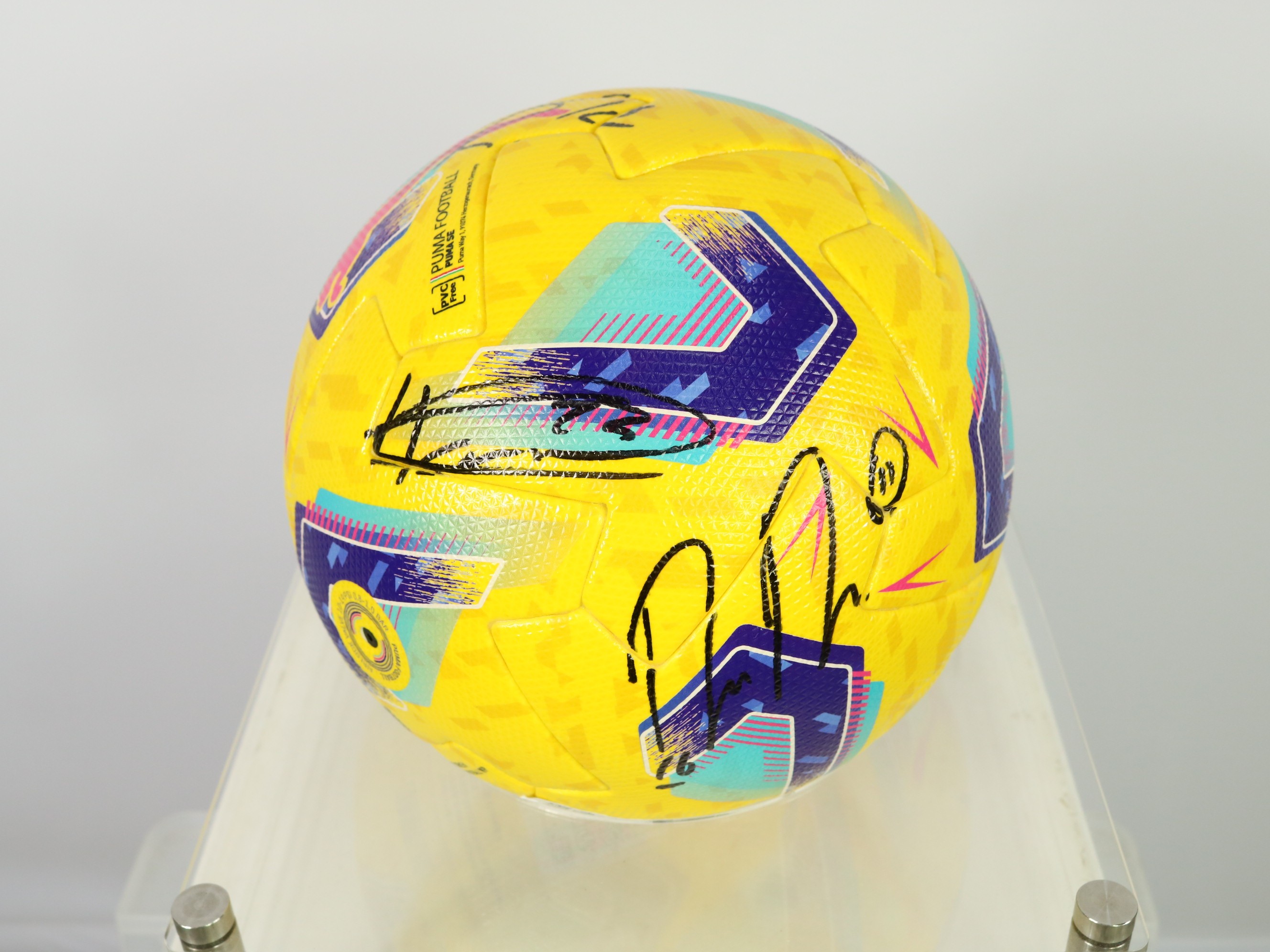 Official Serie A TIM Ball, 2023/24 - Signed by AC Milan's players ...
