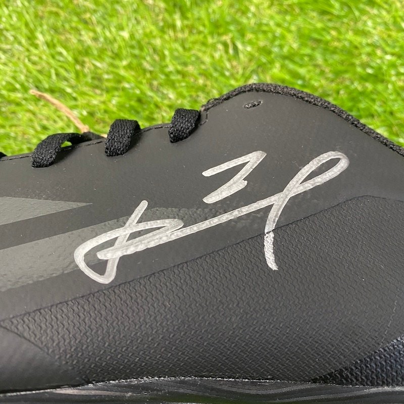 Robert Pires' Signed Adidas Football Boot - CharityStars