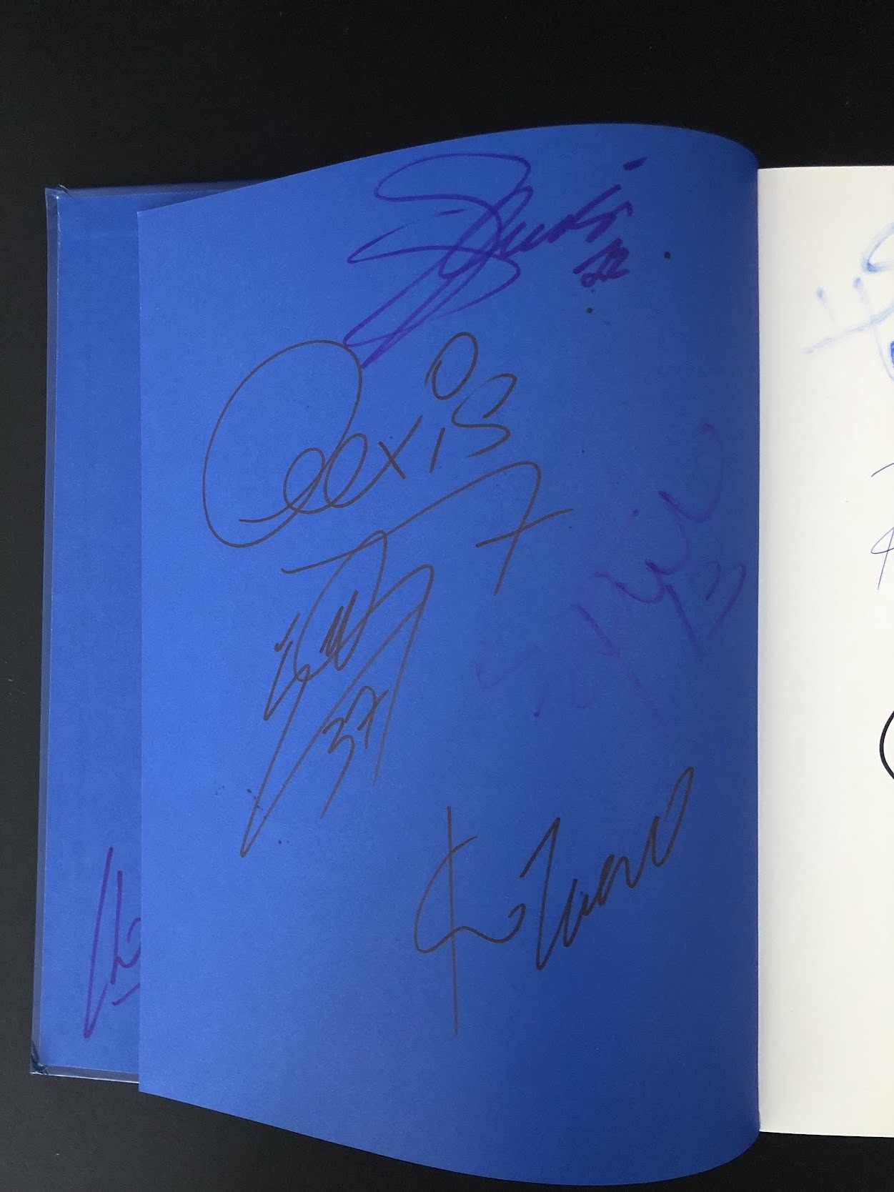"Inter - I'm Scudetto" Book Signed by the Squad - CharityStars