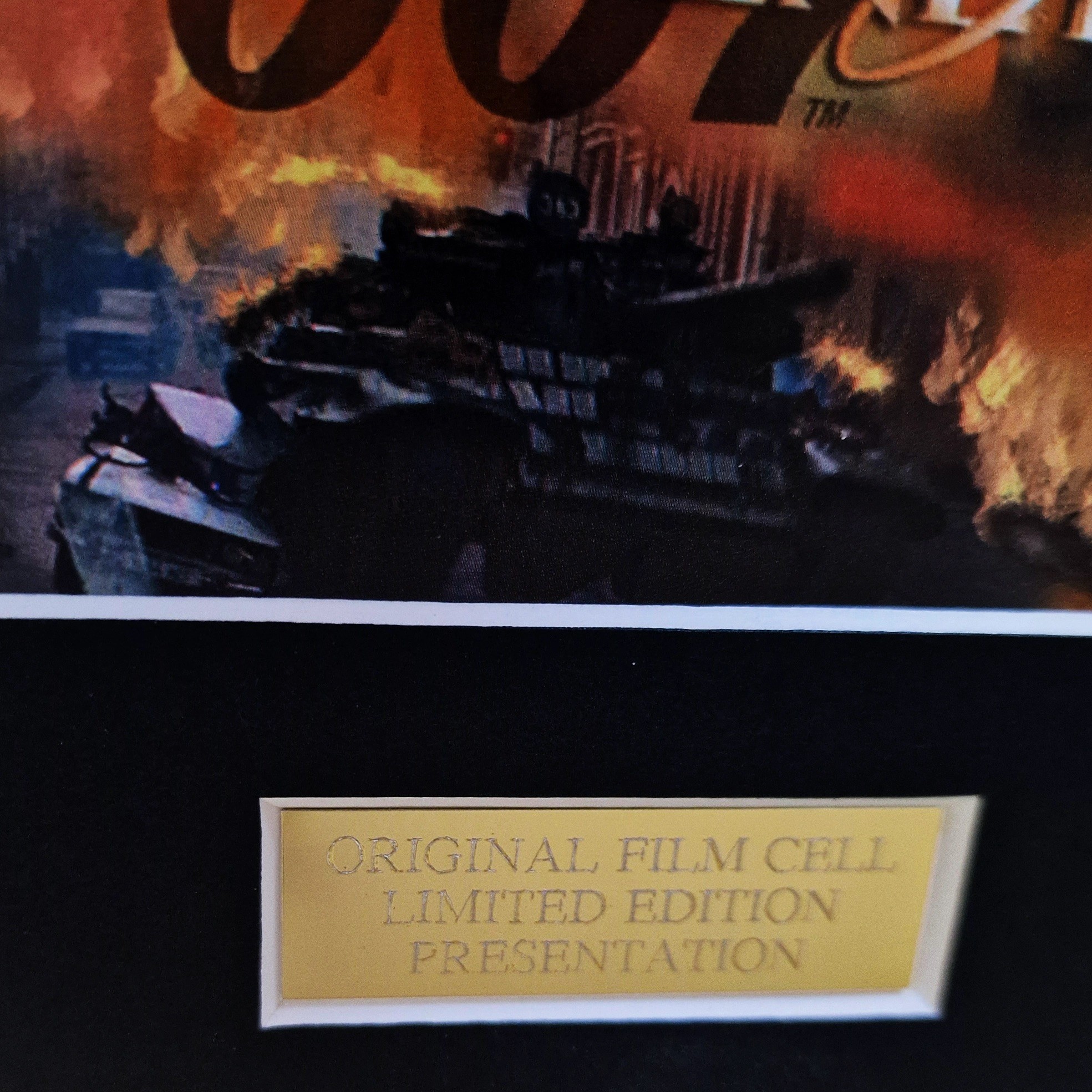 Maxi Card with original fragments from the 007 GoldenEye film ...