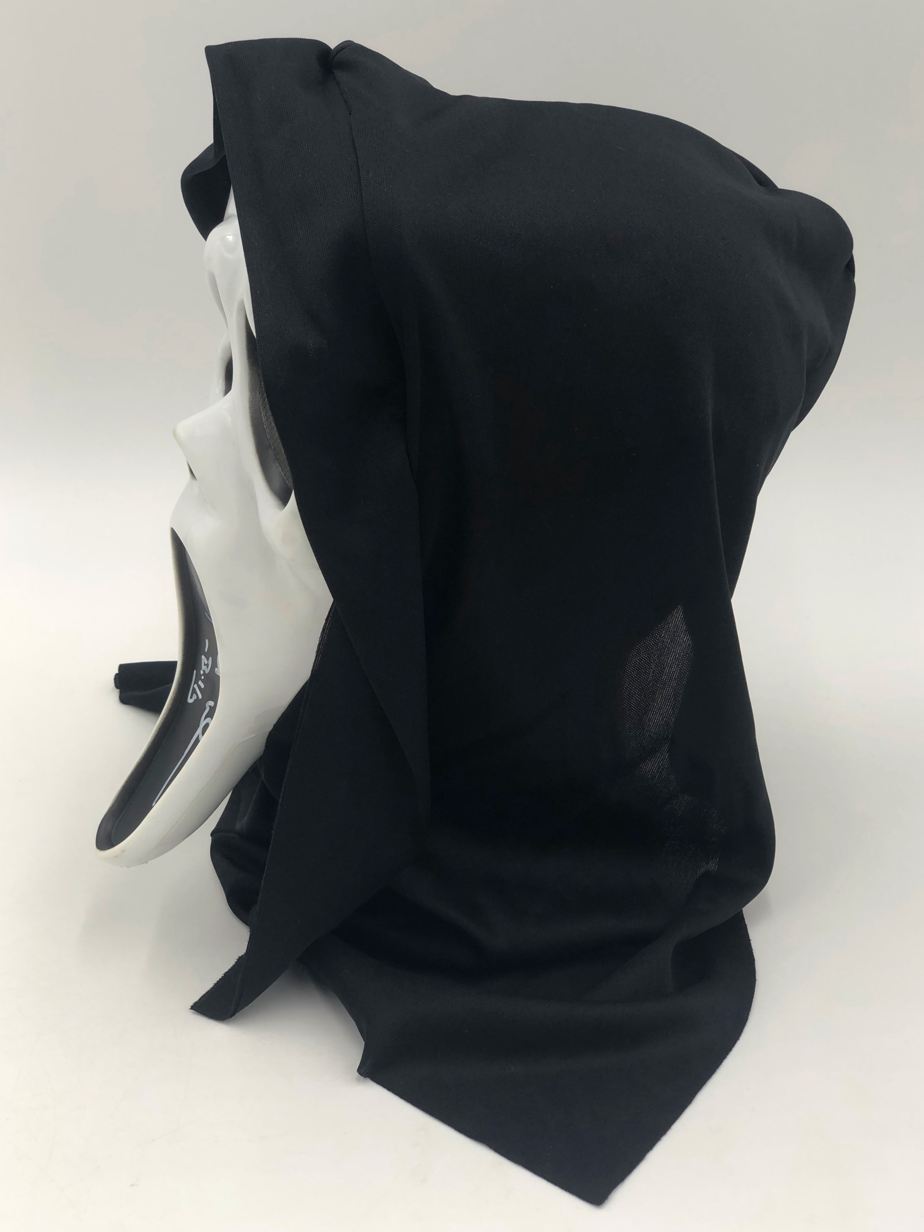 Skeet Ulrich's Scream Signed Ghostface Mask Display - CharityStars
