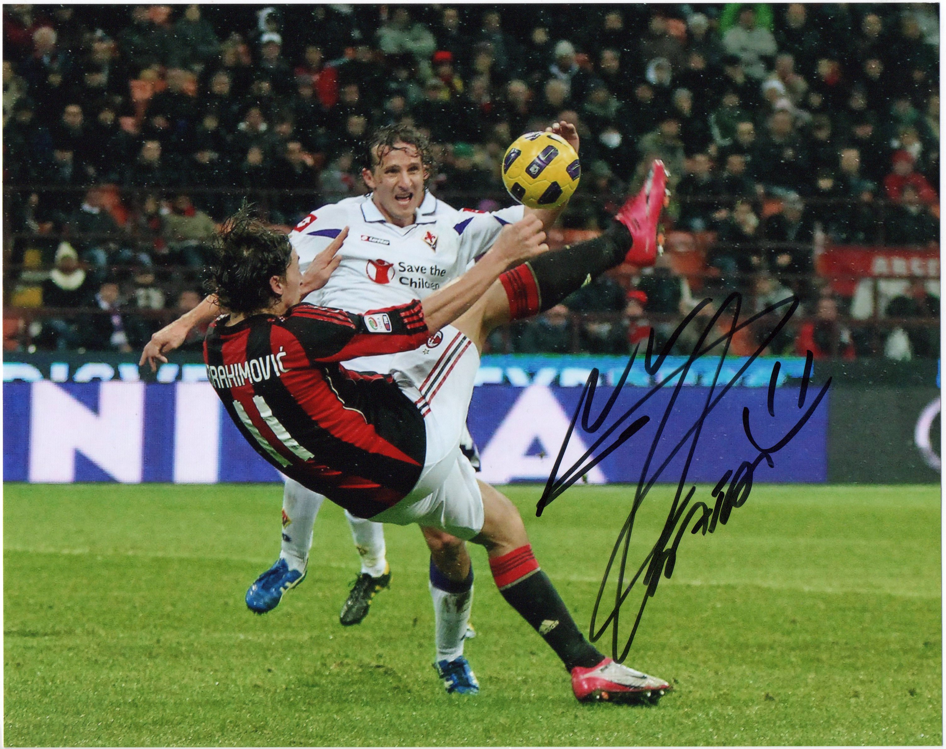 Photograph signed by Zlatan Ibrahimović - CharityStars