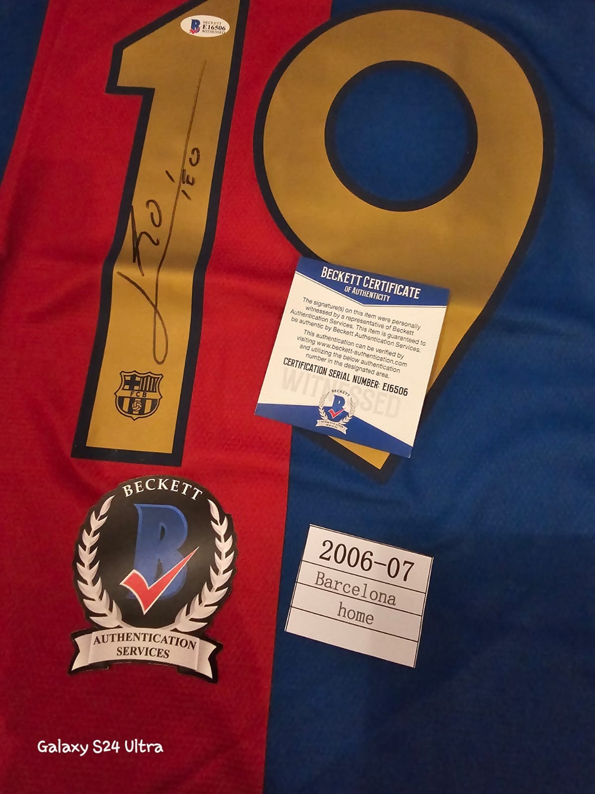 Messi's FC Barcelona 2006/07 Signed Replica Shirt - CharityStars