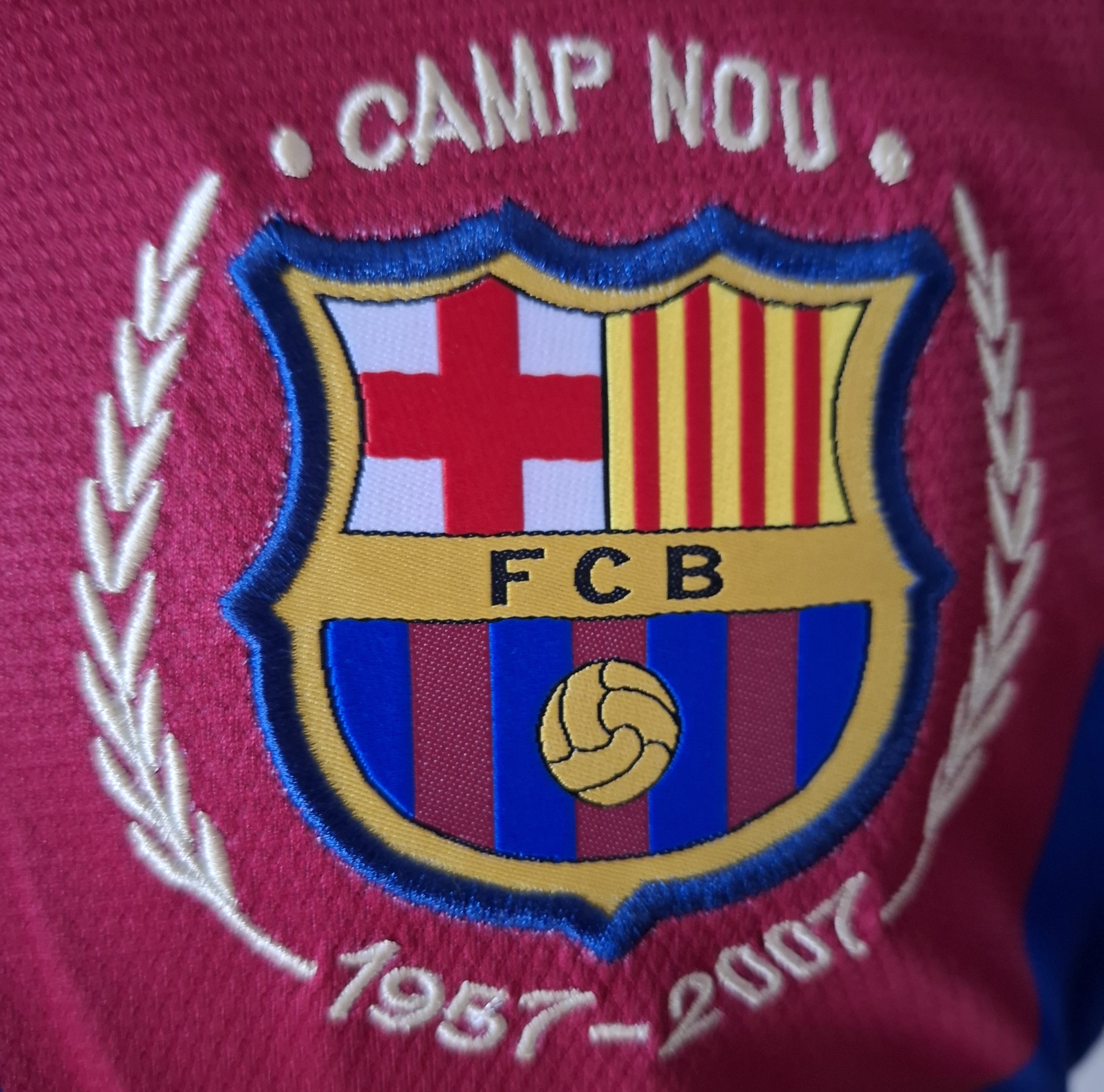 Lionel Messi's FC Barcelona 2007/08 Signed Replica Shirt - CharityStars