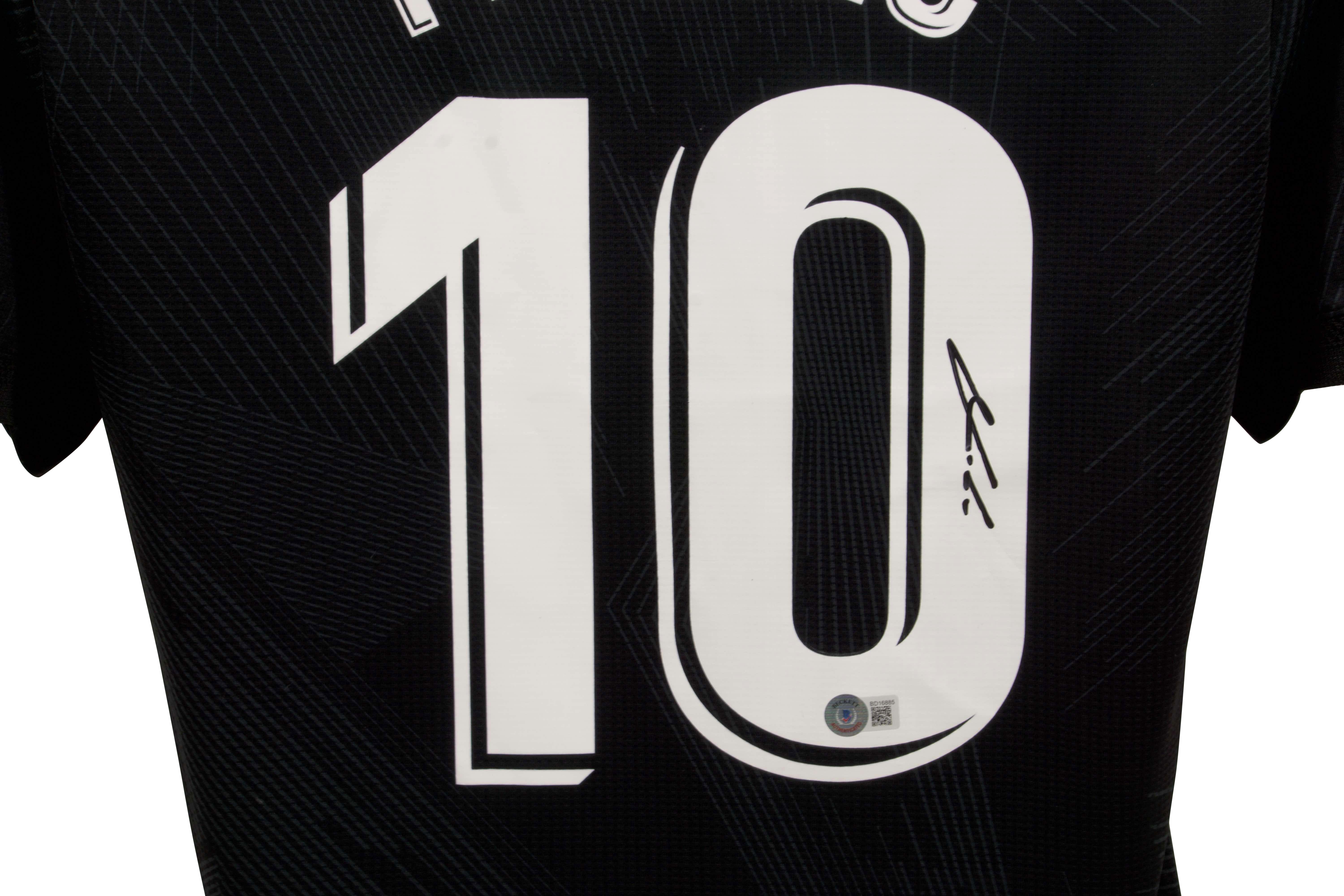 Luka Modric's Real Madrid Signed Replica Shirt - CharityStars