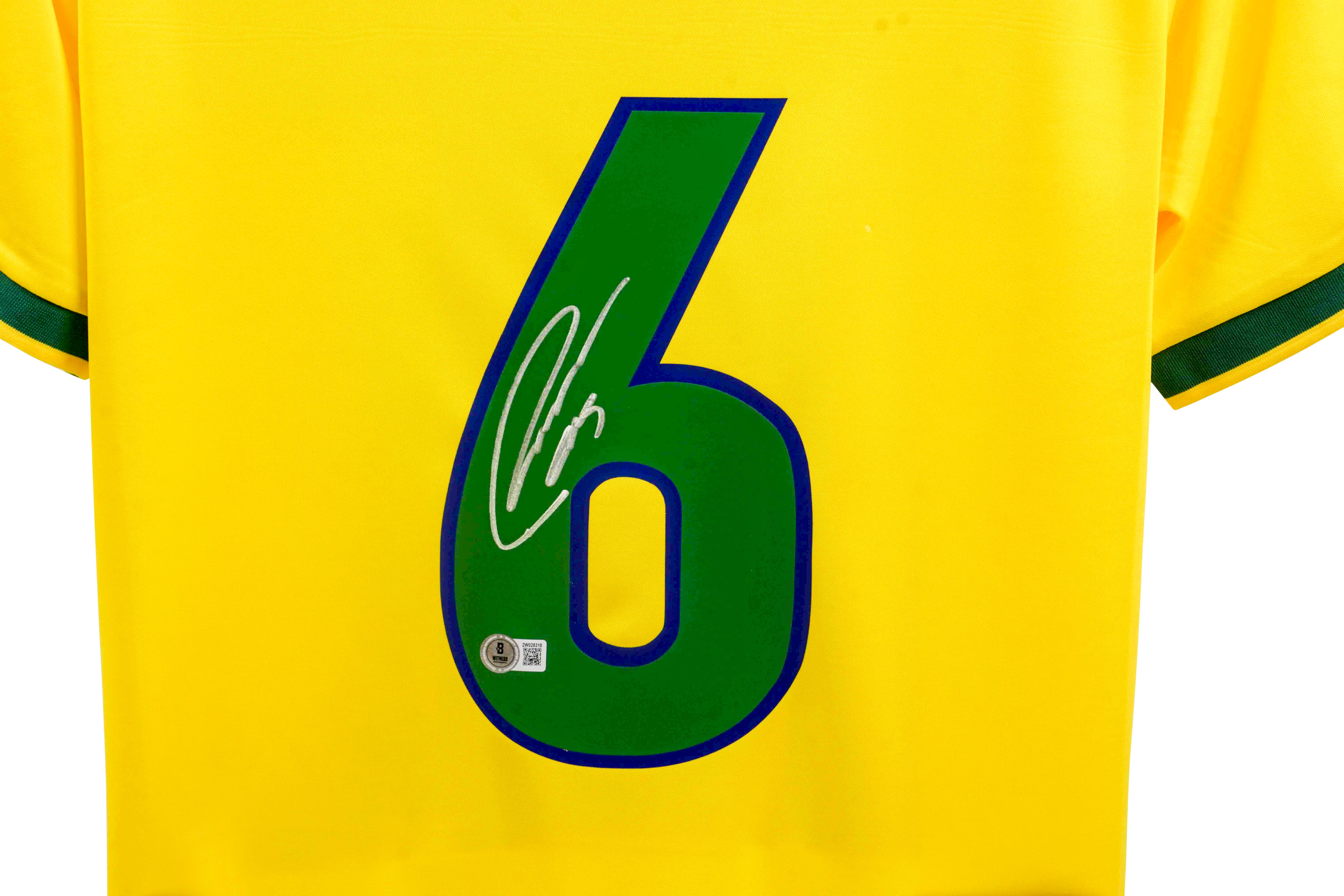 Roberto Carlos' Brazil Signed Replica Shirt - CharityStars