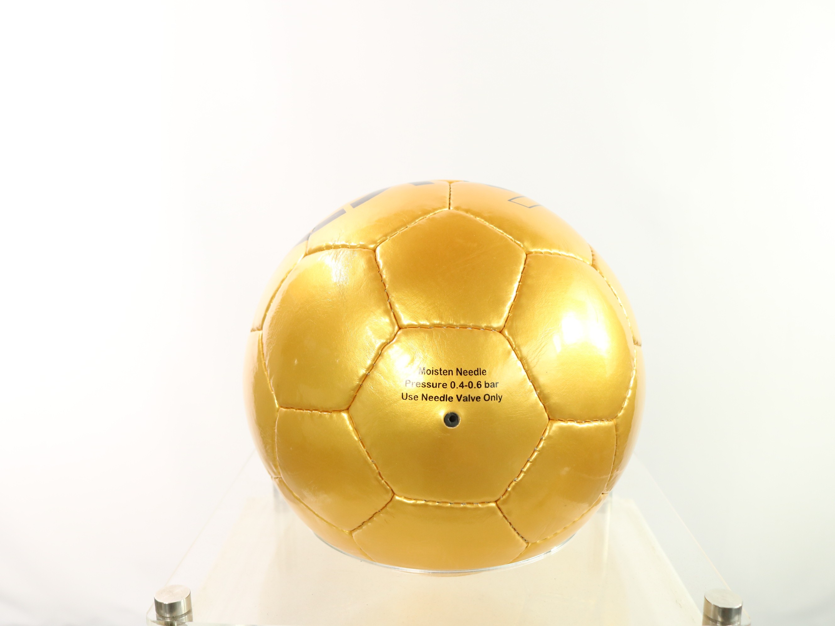 R - CR7 Museum Ball - Signed by Cristiano Ronaldo - CharityStars