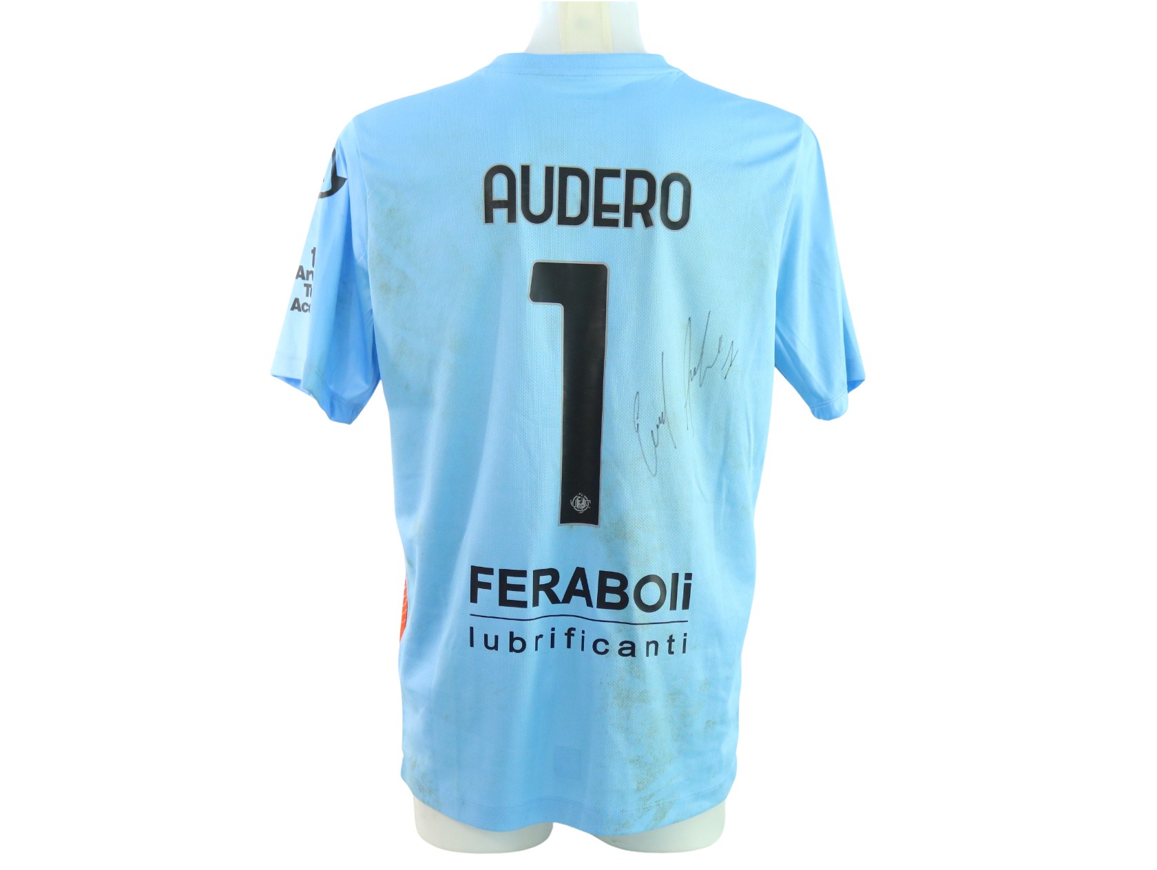 Audero's Signed Unwashed Shirt, Genoa vs Cremonese 2025 - CharityStars