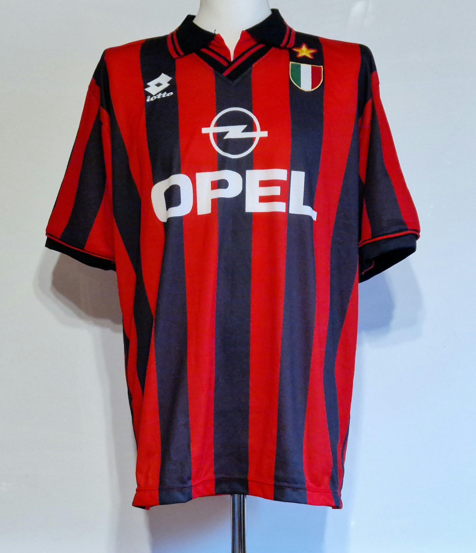 Edgar Davids AC Milan Signed Shirt - CharityStars