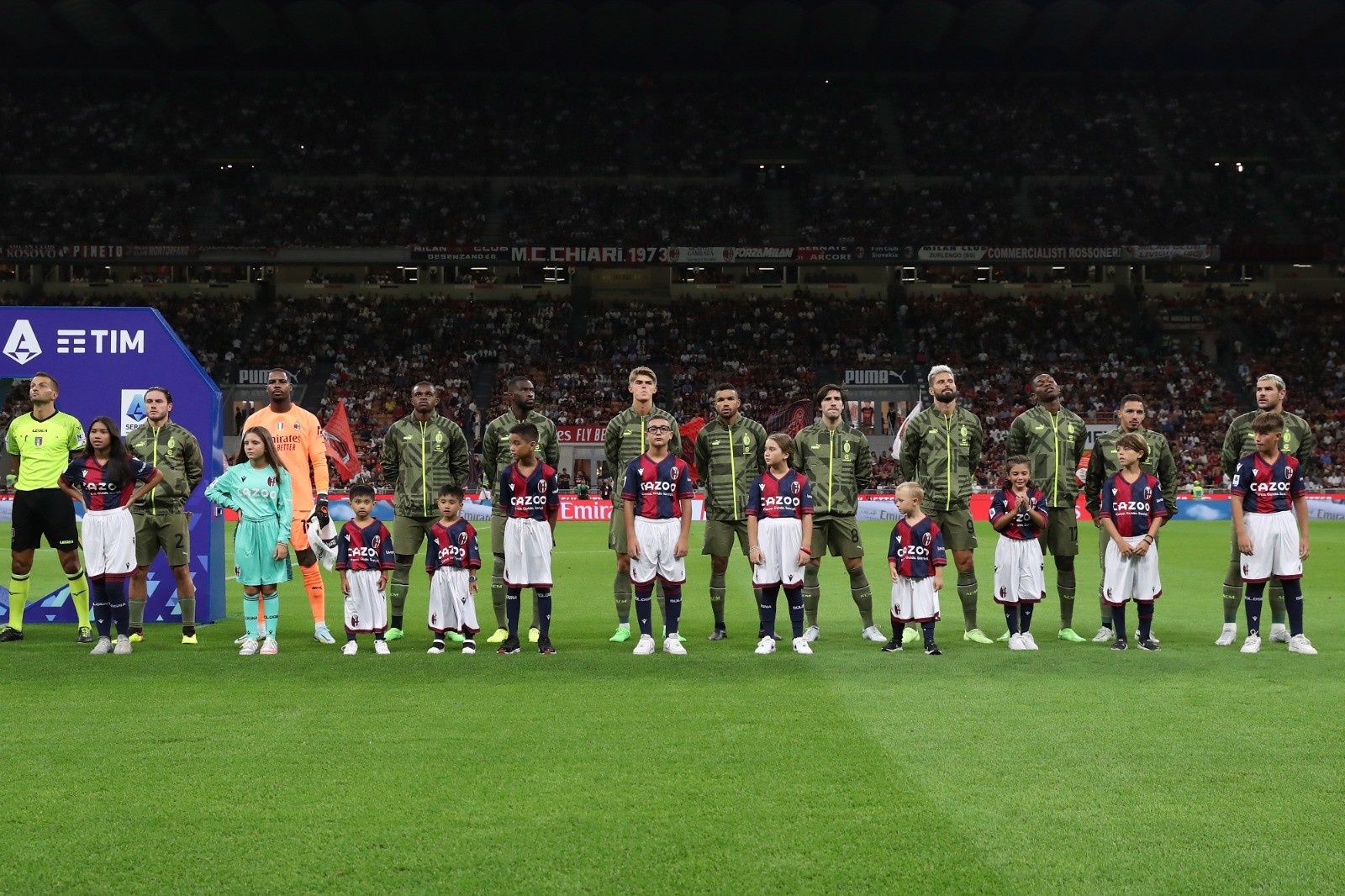 Mascot Experience at the AC Milan-Sassuolo Match - CharityStars