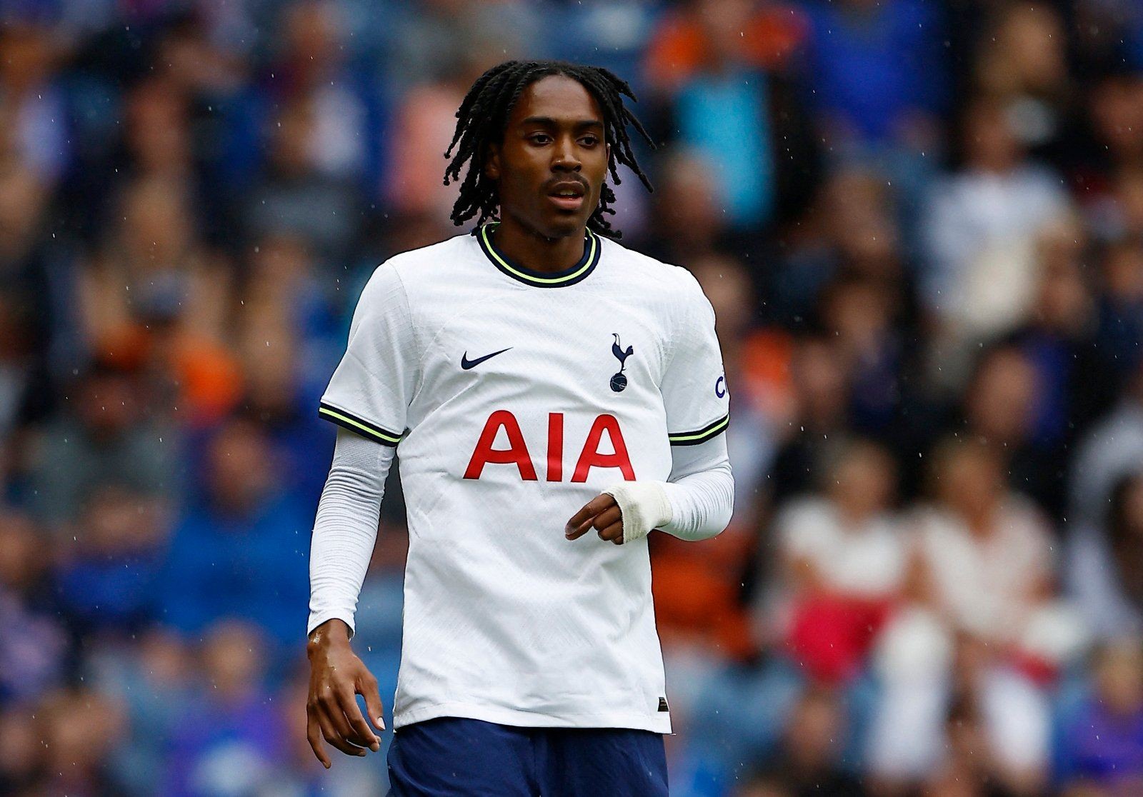 Djed Spence's Tottenham FC 2022/23 Signed Shirt - CharityStars