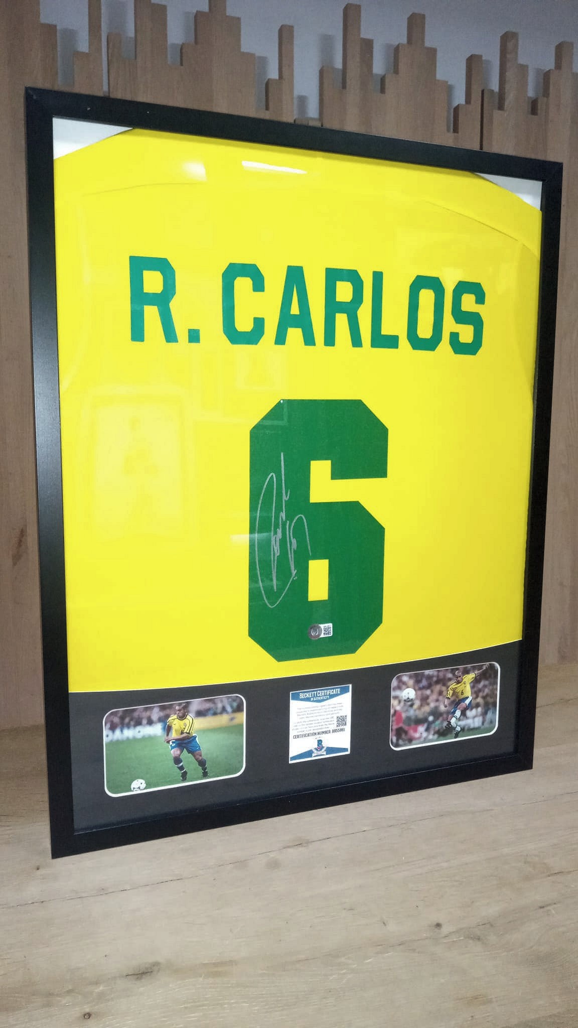 Roberto Carlos' Brazil Signed and Framed Shirt - CharityStars
