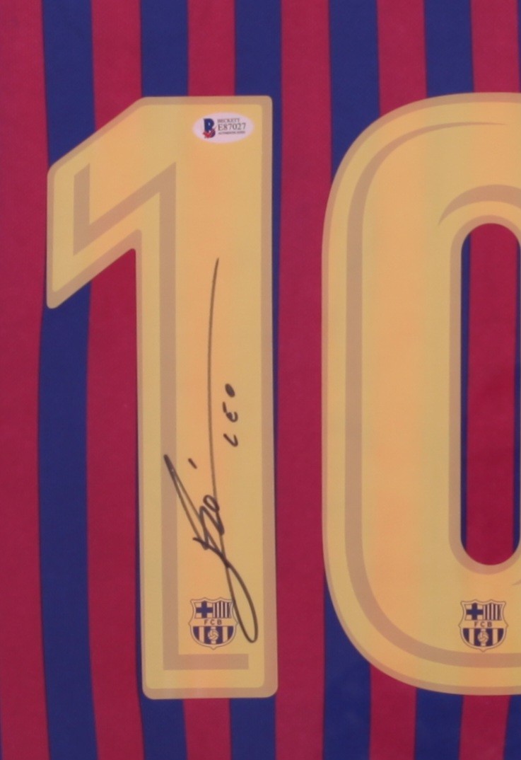 Messi's FC Barcelona Signed and Framed Shirt - CharityStars