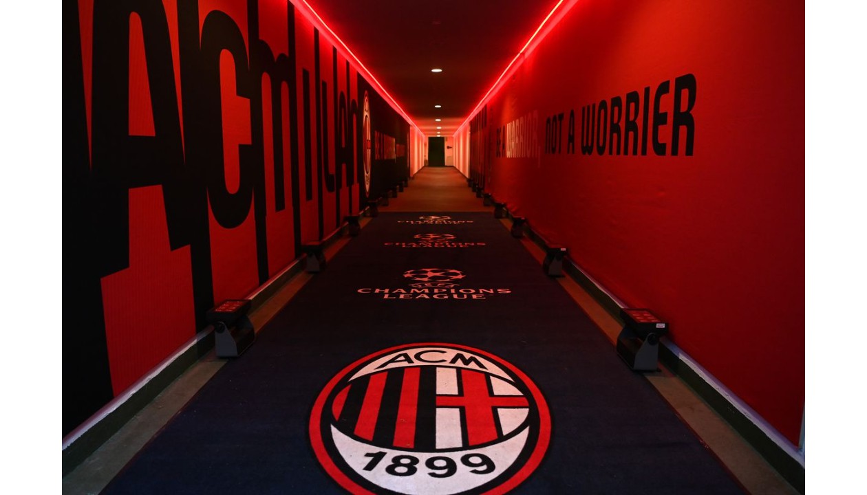 Mascot Experience at the AC Milan-Lecce Match - CharityStars