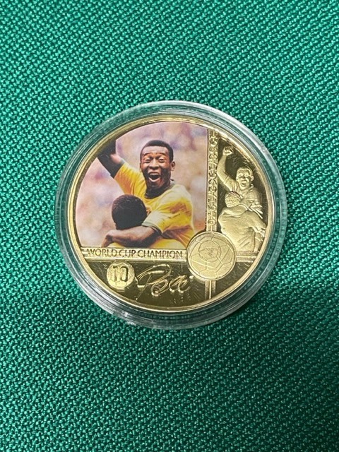 Pele Commemorative Medals Box - CharityStars